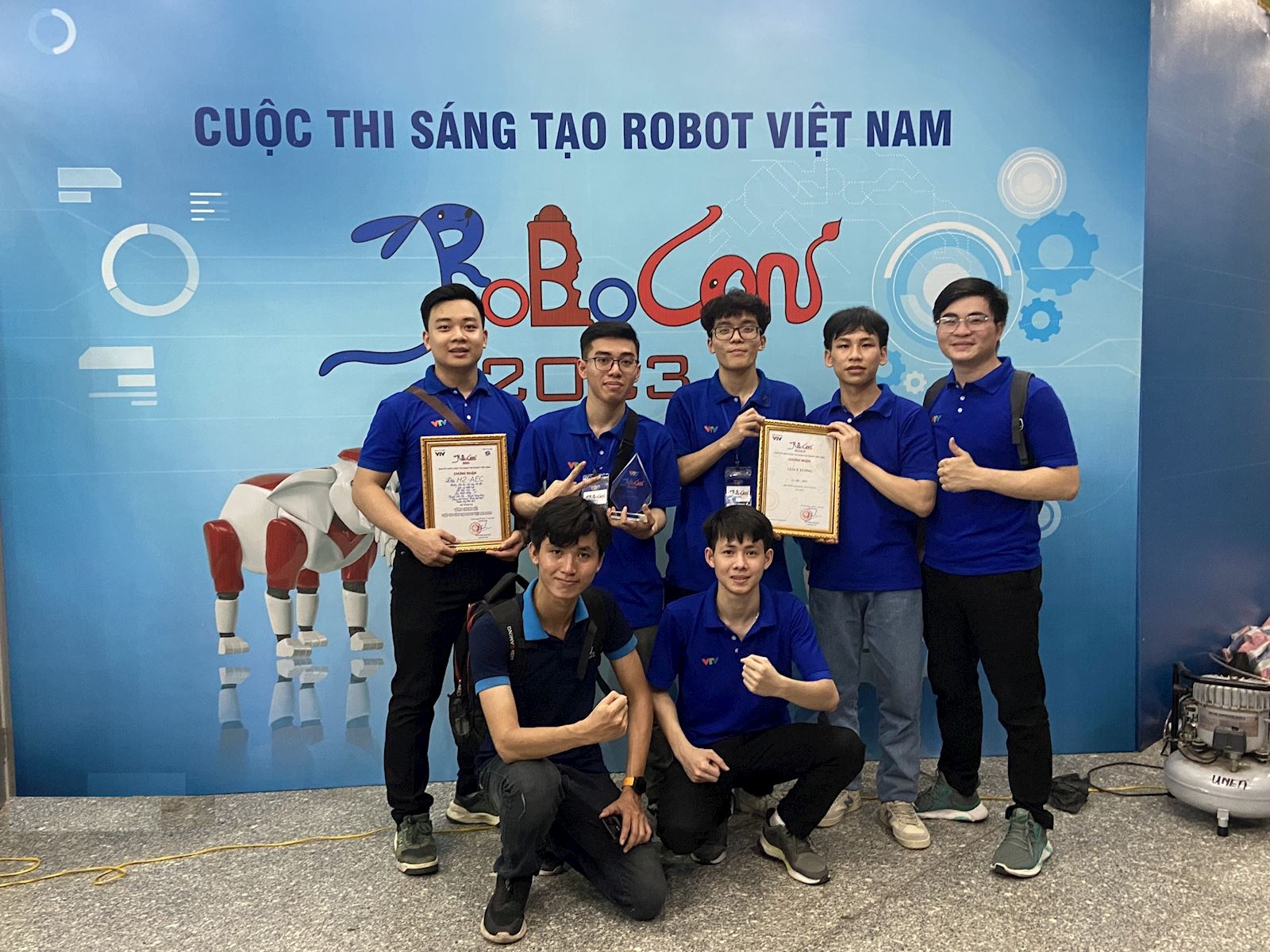 Chúc mừng đội tuyển Robocon Trường Đại học Xây dựng Hà Nội đạt Giải Ý ...