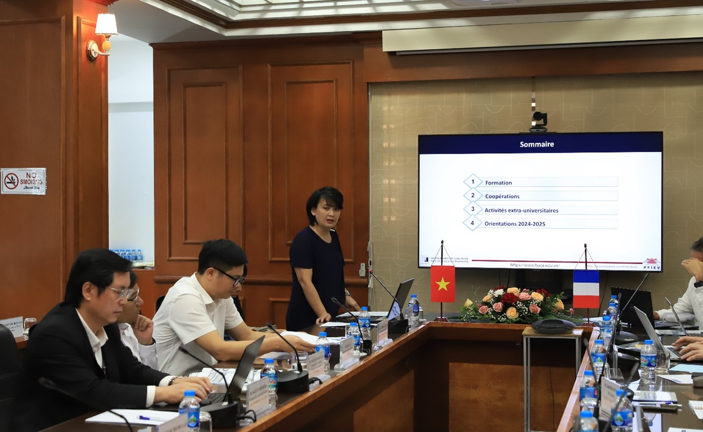 HỌP HỘI ĐỒNG HOÀN THIỆN CHƯƠNG TRÌNH ĐÀO TẠO KỸ SƯ VIỆT - PHÁP PFIEV ...